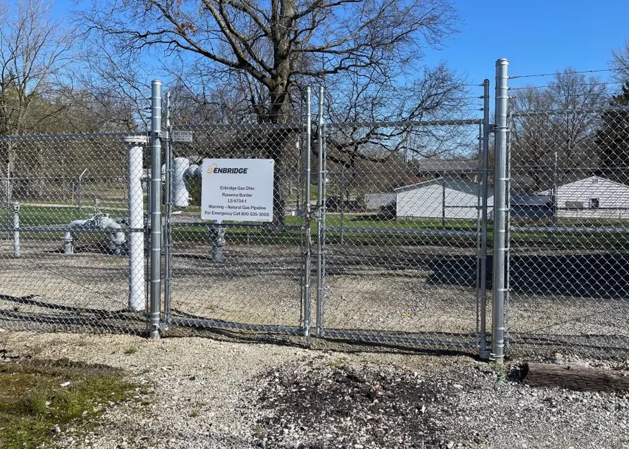 Chain Link Fence with Barbed Wire: Reliable, Rugged, Secure